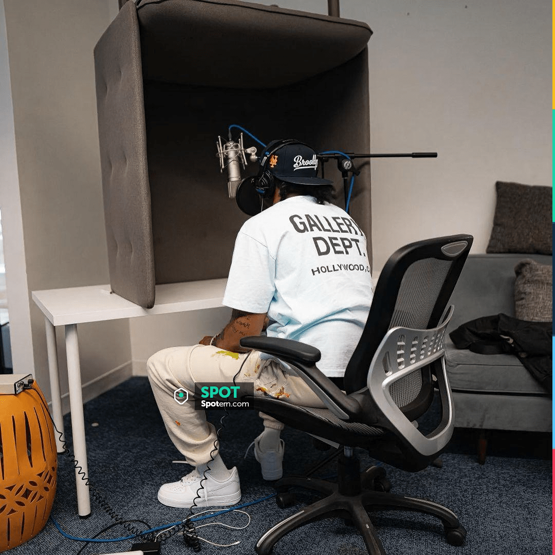 Gallery Dept. Cream Paint Splatter Logo Joggers worn by Fivio Foreign ...