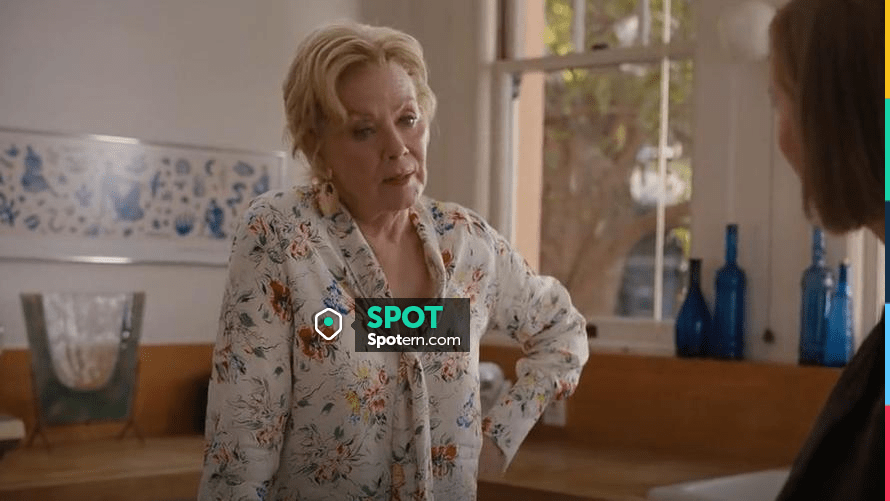 Rosetta Getty Scarf-Neck Floral-Print Blouse worn by Deborah Vance ...