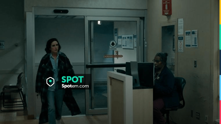 Isabel Marant Etoile Black Laurie Coat worn by Daniela Vargas Dessen ...