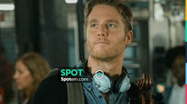 headphones seen in limitless on brian finch | Spotern