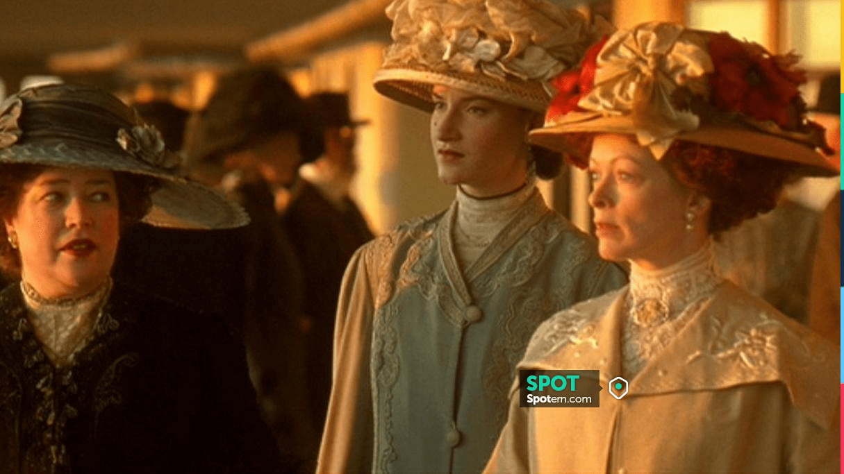 Titanic Movie Wardrobe: Ruth Dewitt Bukater (Frances Fisher) is wearing ...