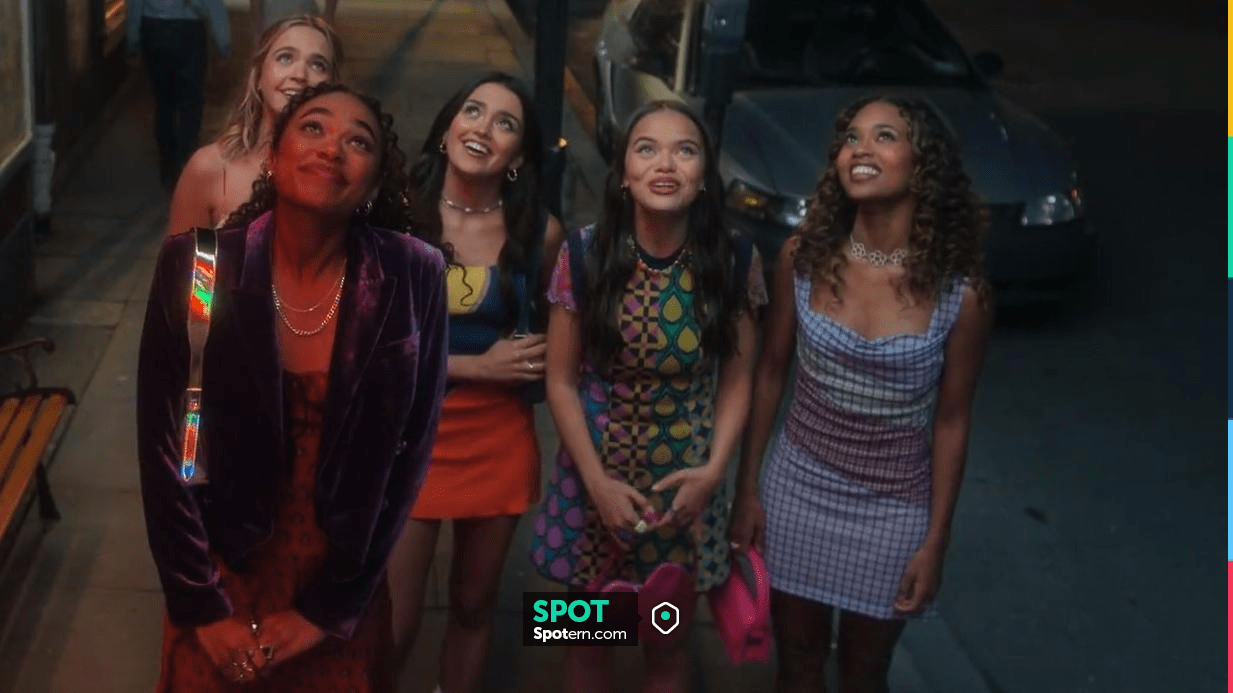 Zara Mini City Heart Bag worn by Minnie 'Mouse' Honrada (Malia Pyles ...