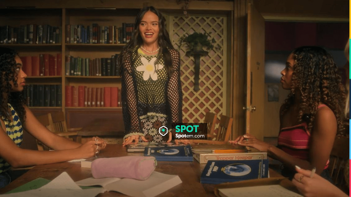 Ellekin Daisy Jacquard Mini Skirt worn by Minnie 'Mouse' Honrada (Malia ...