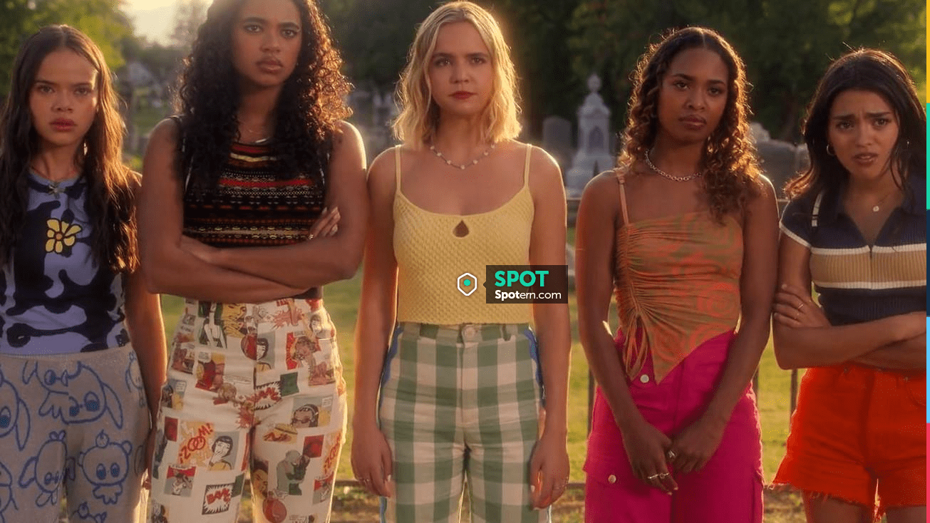 Pacsun Tulip Keyhole Top worn by Imogen Adams (Bailee Madison) as seen ...