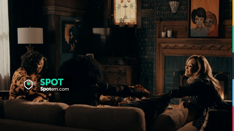 Robe pull Farm Rio portée par Jada Washington (Yolonda Ross) comme on ...