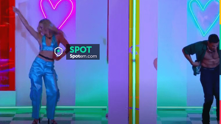 Pantalon cargo Oh Polly porté par Olivia Walker comme on le voit dans ...