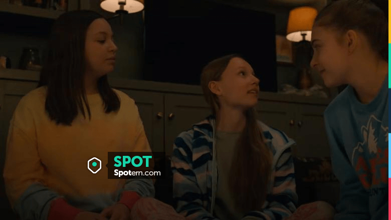 Spiritual Gangster Girls' Mazzy Pullover Sweatshirt worn by Laura ...