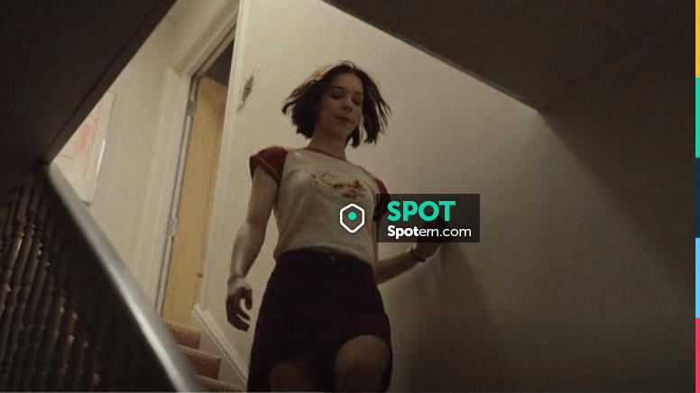 Bdg Urban Outfitters Wizard Island Baby Tee worn by Pippa 'Pip' Fitz ...