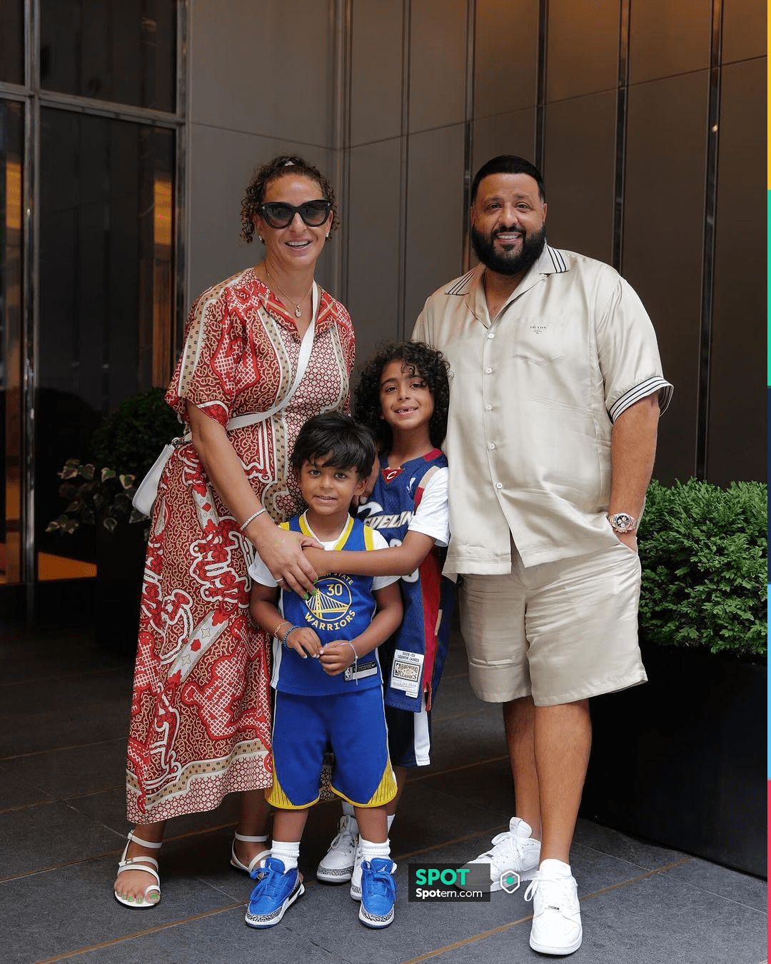 Jordan 1 Retro Low Travis Scott Michael Rubin White Party porté par DJ ...