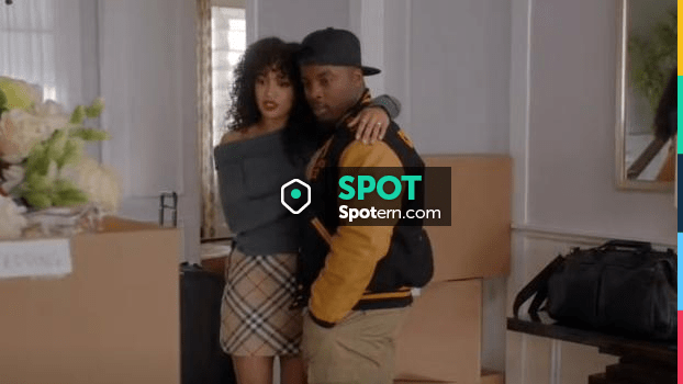 Urban Outfitters Riya Off-The-Shoulder Top worn by Olivia Baker ...