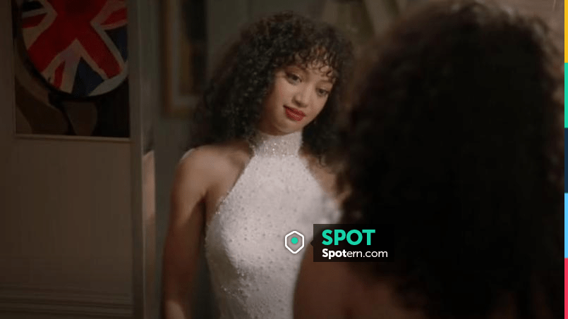 Anthropologie Watters Belle Scalloped Halter Wedding Gown worn by Olivia Baker (Samantha Logan ...