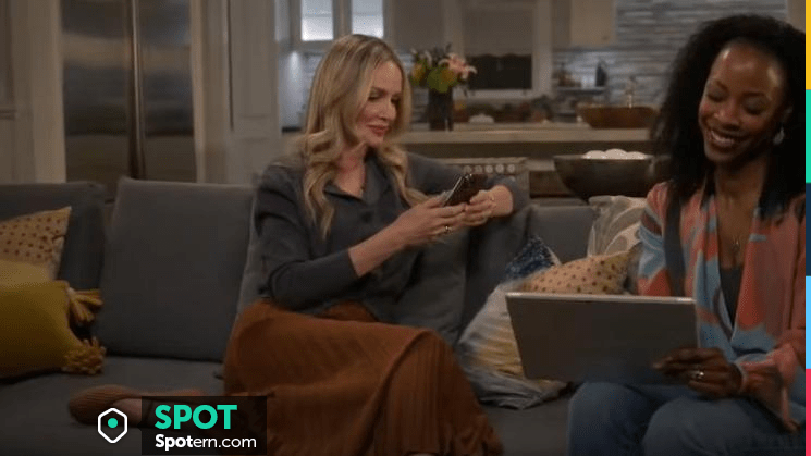 Gianvito Rossi Carla Raffia and Leather Ballet Flats worn by Laura Fine ...