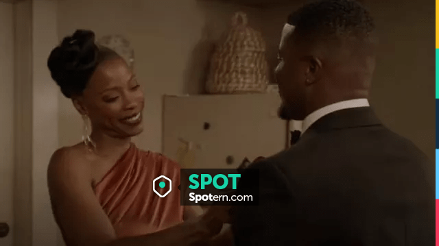 Hervé Leger Robe combo tissée froncée portée par Grace James (Karimah ...