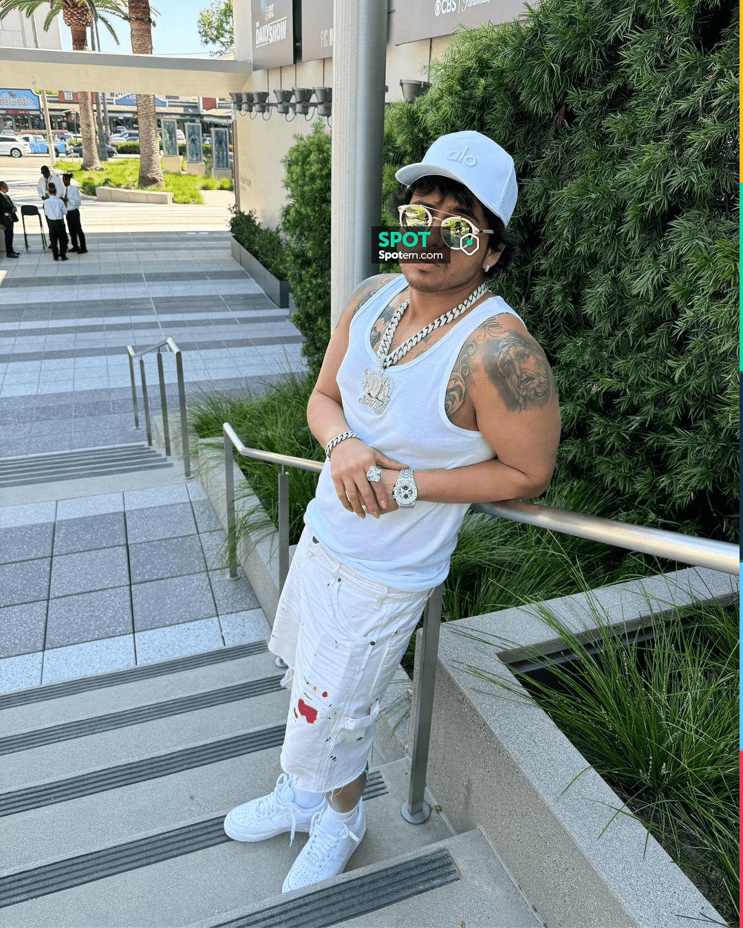 Dior White & Green Round Sunglasses worn by Jesus Ortiz Paz on the ...