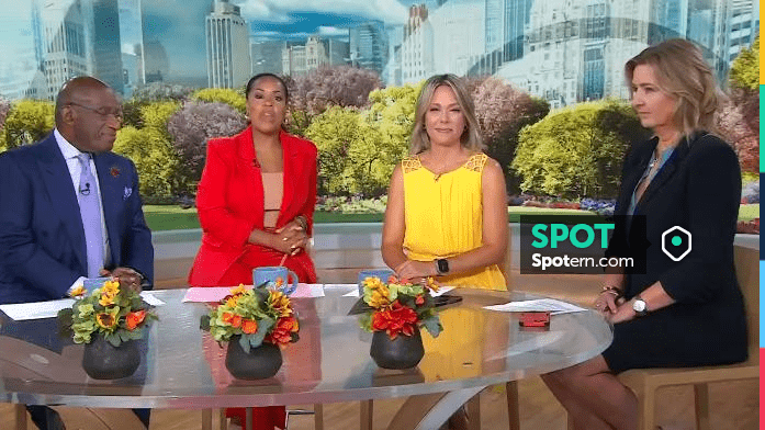 Cinq à Sept Blazer à manches froncées Khloe porté par Christine Roman ...