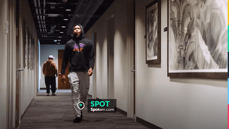 Under Armour Unstoppable Cargo Pants worn by Justin Jefferson as seen ...