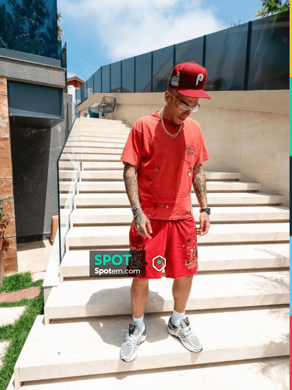 Short Insomia porté par Sfera Ebbasta sur le compte Instagram ...