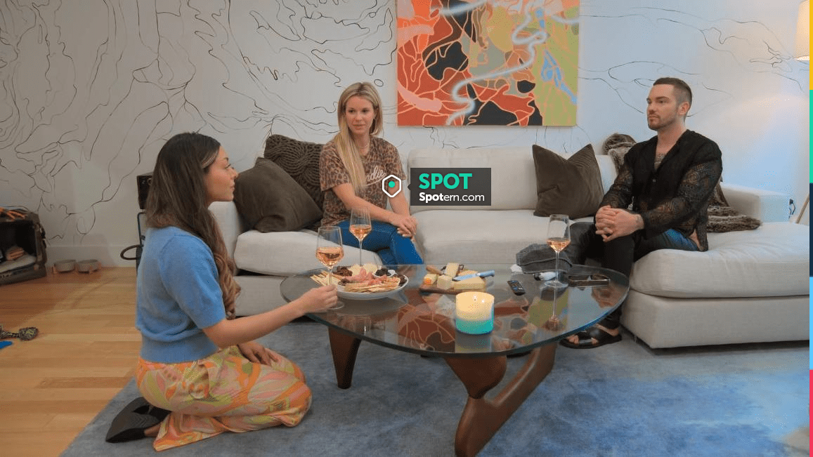 Lunoakvo Leopard Print T-Shirt worn by Jess Taylor as seen in Owning ...