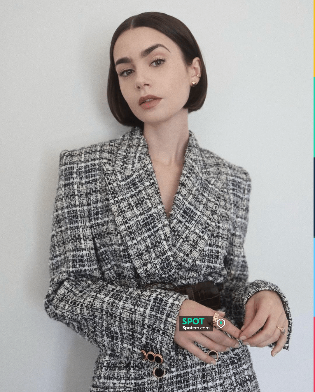Cartier Maillon Panthere Ring worn by Lily Collins at Emily in Paris ...