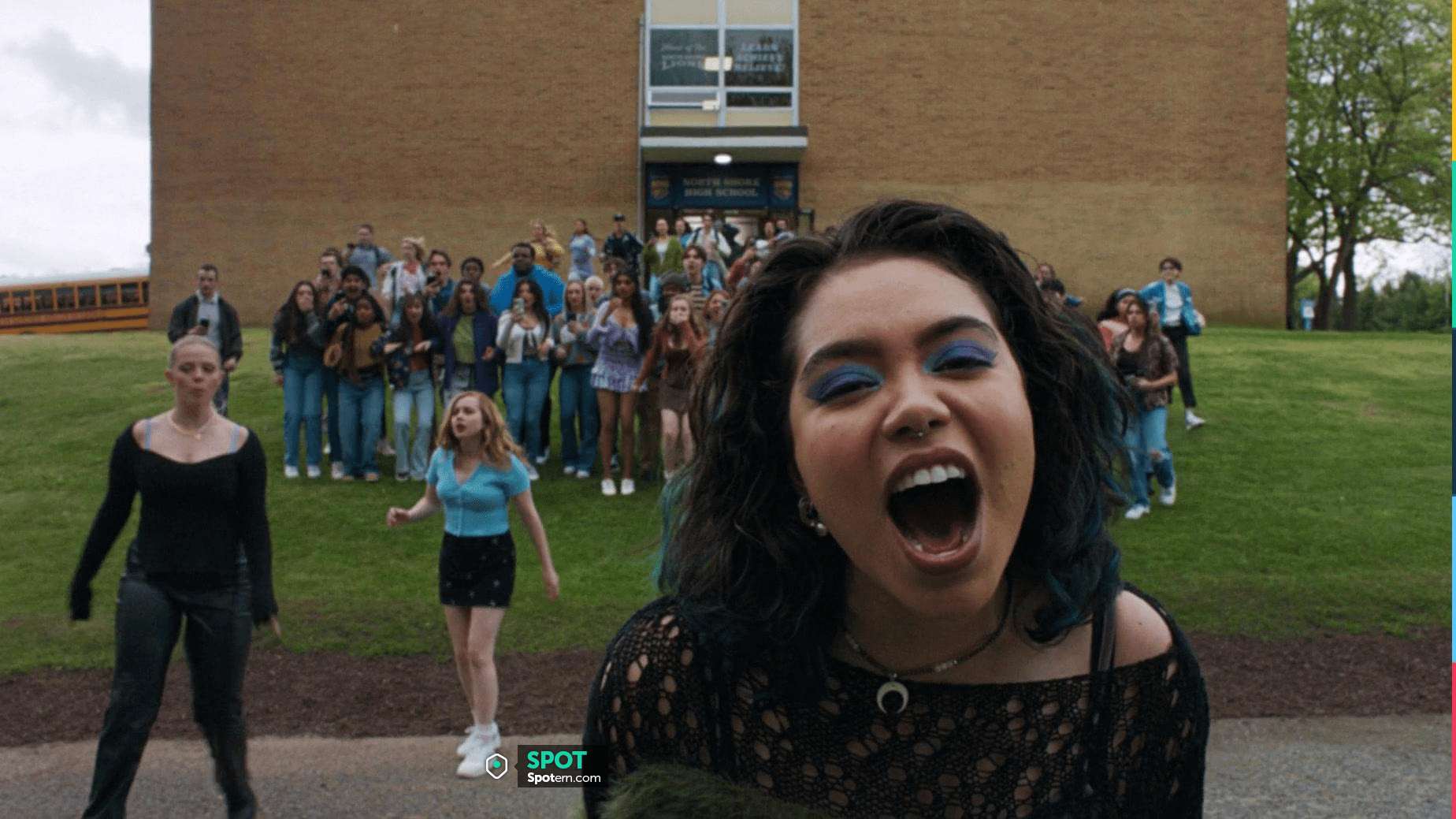 Get the looks of Mean Girls Movie: Cady Heron (Angourie Rice) wears ...