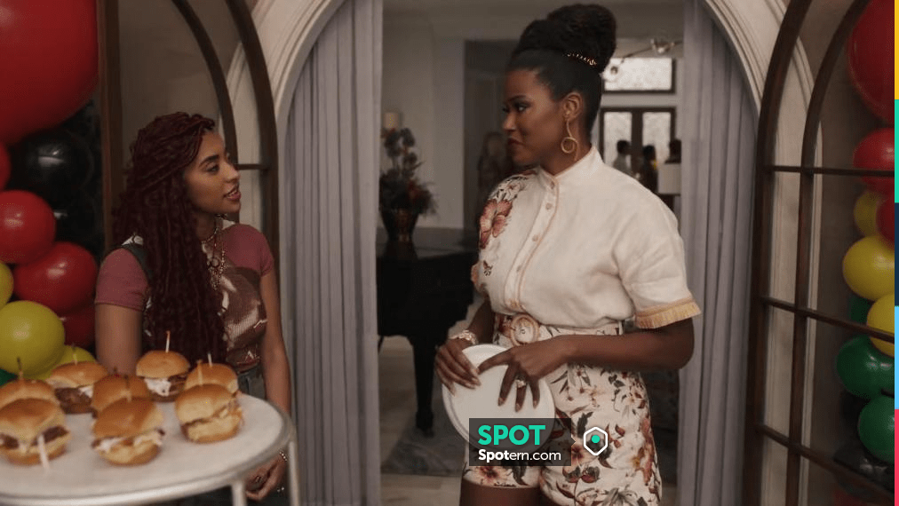 Zimmermann Lexi Shorts worn by Vivian Banks (Cassandra Freeman) as seen ...