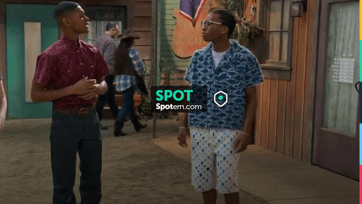 Boohoo Boxy Fit Diamond Jacquard Denim Shirt worn by Noah Lambert ...