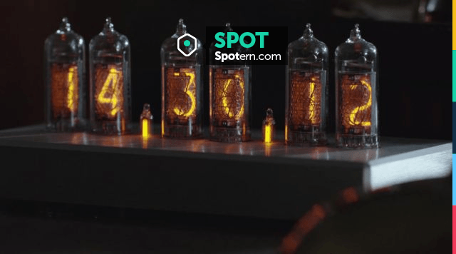 The clock on The time travelers at David Mailer (Patrick Gilmore) | Spotern