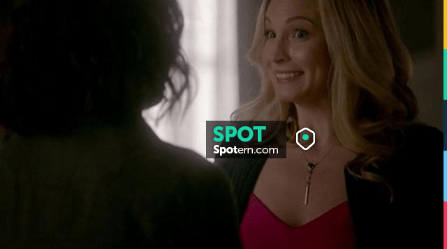 le colier de Caroline Forbes ( Candice Accola ) dans The Vampire Diaries | Spotern