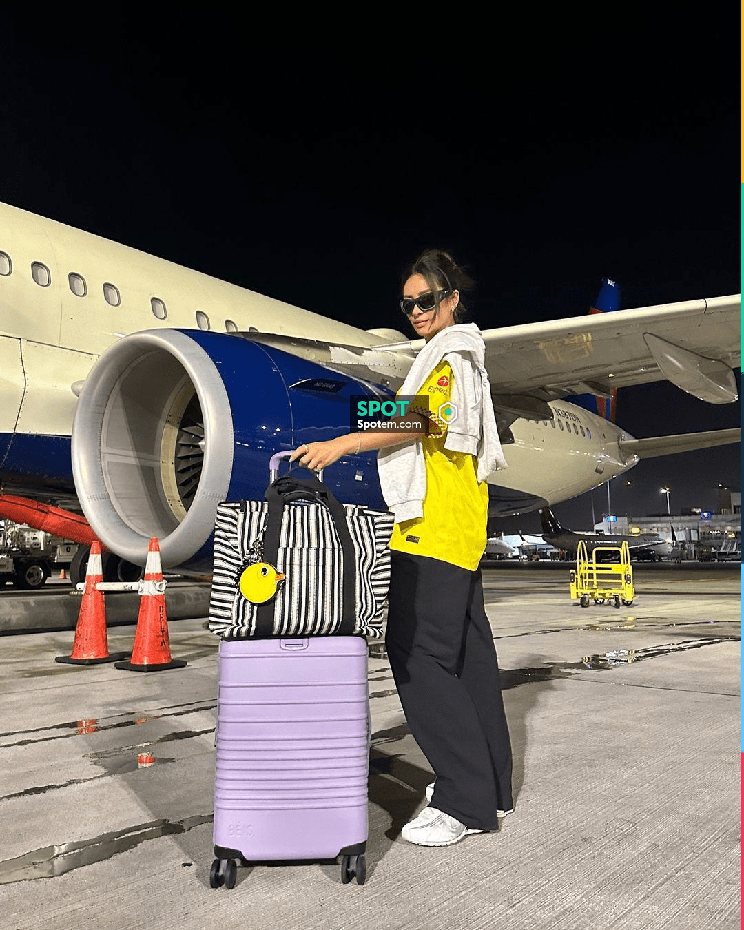 Nike Dri Fit Liverpool Fc Stadium 3rd Jersey usado por Shay Mitchell en ...