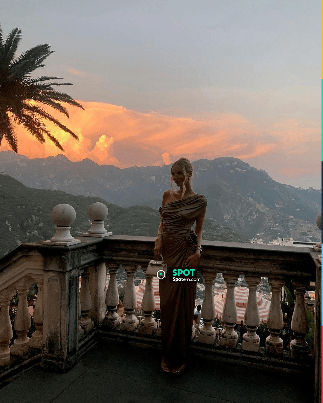 Hermes Mini Kelly Craie worn by Leonie Hanne on her Instagram Post on ...