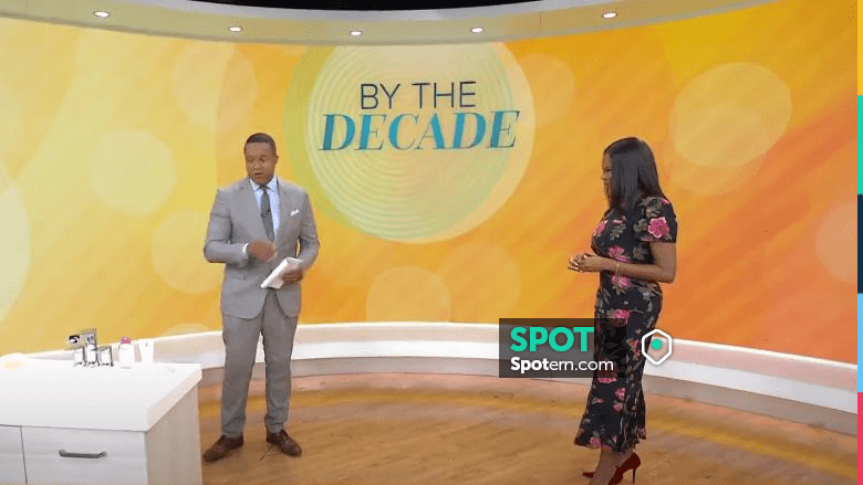 Robe Rhode Lulani en encre Morlaix Fleur Grande portée par Michelle ...