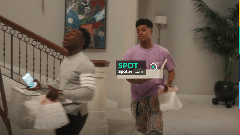 Gallery Department Pocket Tee worn by Will Smith (Jabari Banks) as seen ...