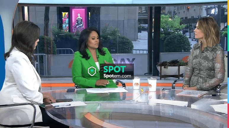 The Fold Averill Jacket in Vivid Green Stretch Crepe worn by Kristen ...