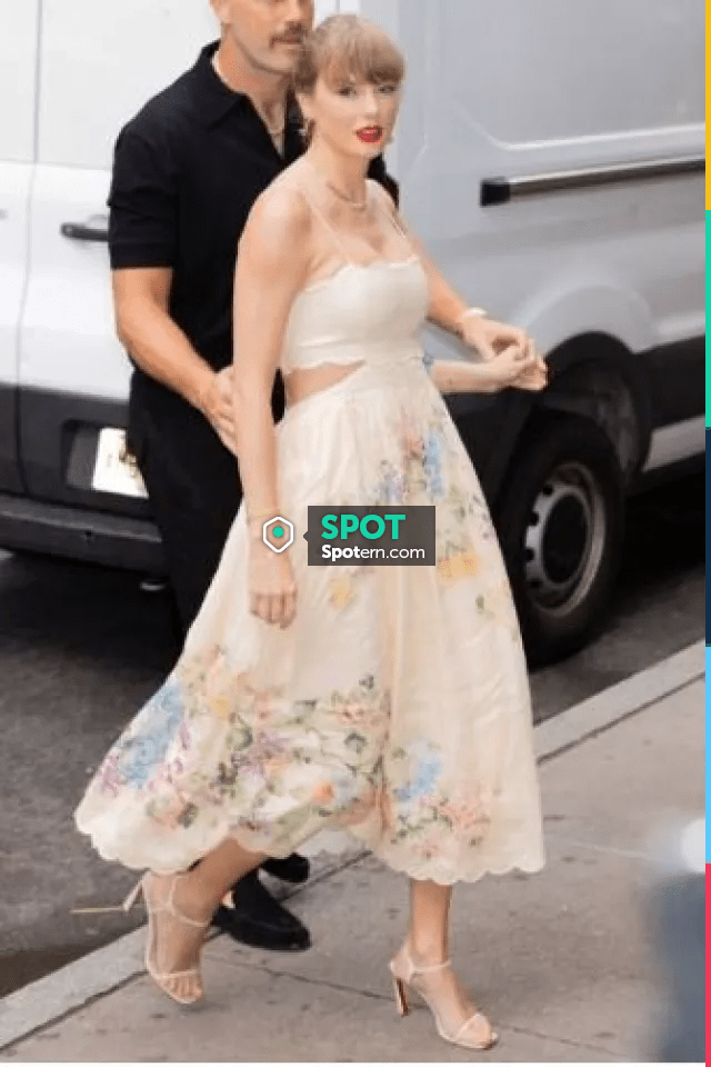 Lizzie Mandler 3 Row Cleo Bracelet worn by Taylor Swift at Karen Elson & Lee Foster's Wedding on ...