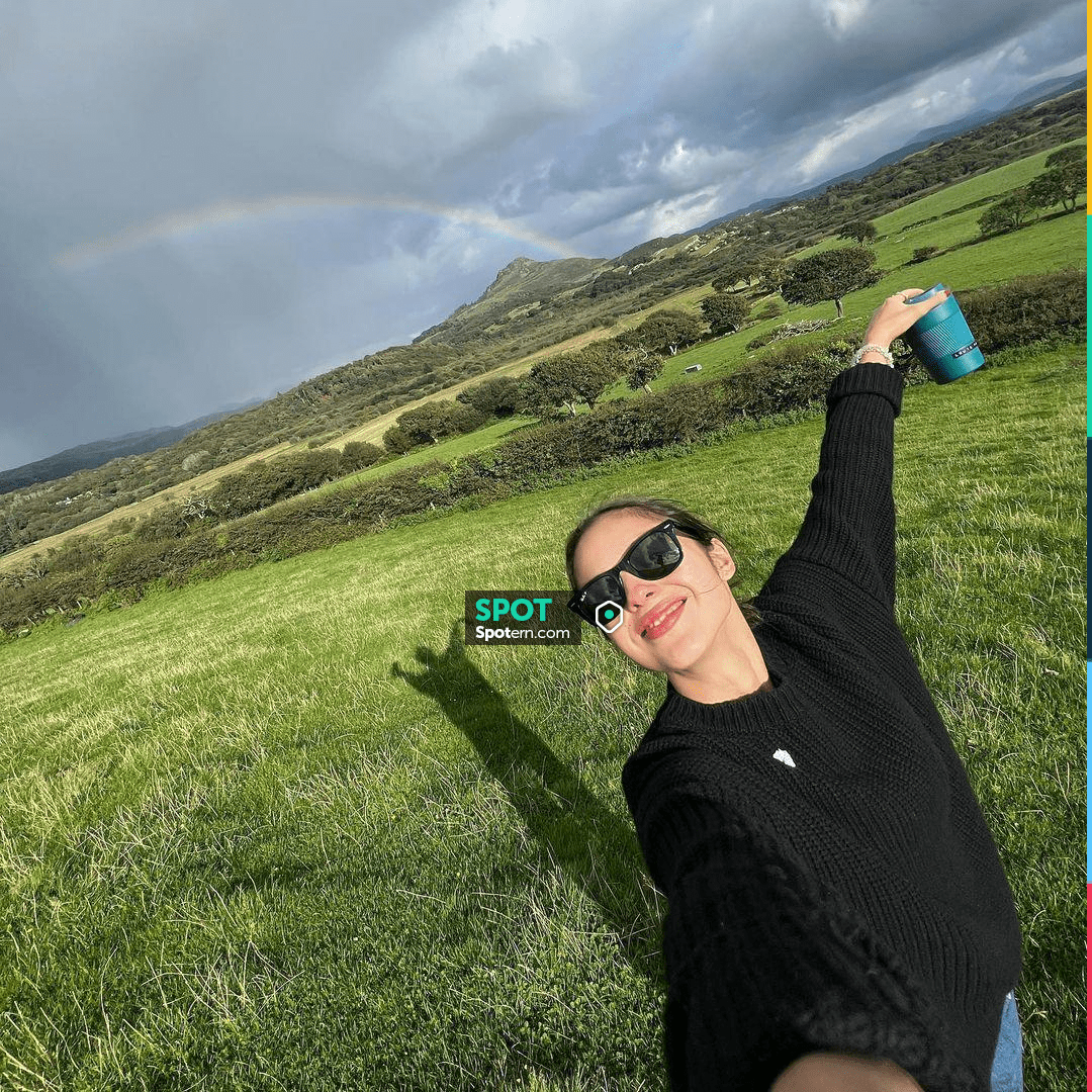 Ray-Ban Rb4420 Sunglasses worn by Olivia Rodrigo on her Instagram Post ...