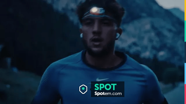 Inoxtag wears a Nike jersey for his running in his documentary KAIZEN ...