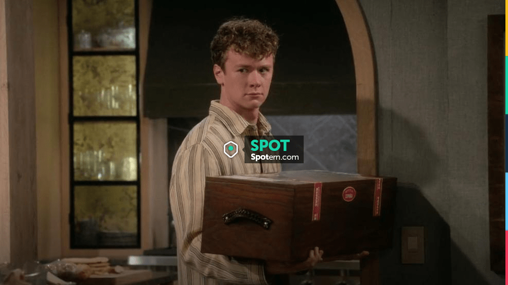 H&M Regular Fit Linen Shirt worn by David Crane (Anders Keith) as seen ...
