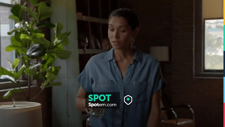 Camisa de cambray con lazo de Bella Dahl usada por Stella Kidd (Miranda ...