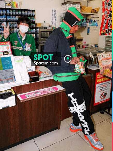 Supreme x Thrasher Black Hooded Workwear Jacket portée par NLE Choppa ...