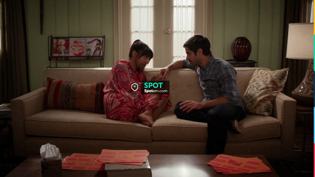 New Girl TV Series Outfits: Cece Parekh (Hannah Simone) wears Natori ...