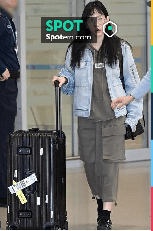 Gentle Monster Ep 02 Glasses worn by Taeyeon at Incheon Airport on ...