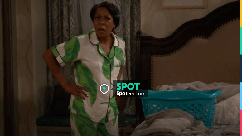 Carrie Dunham Green Banana Leaves Pajama Pants Set worn by Tina Butler ...