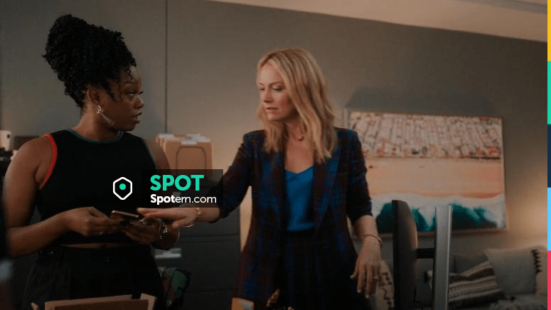 Fashion Brand Company Women's Black Crop-Top worn by Izzy Letts (Jazz ...