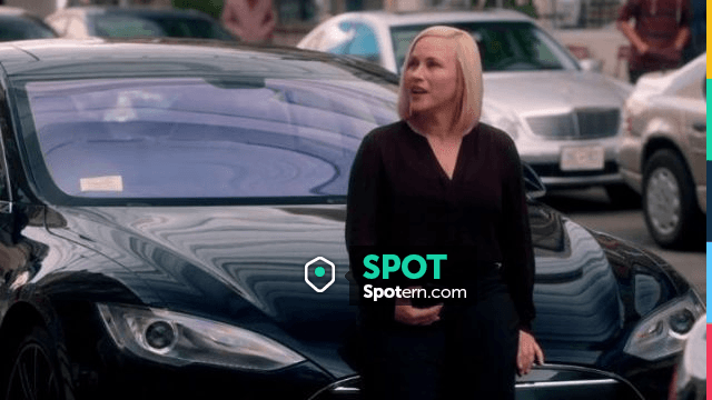 The Tesla Model S in CSI: Crime Scene Investigation : Cyber | Spotern