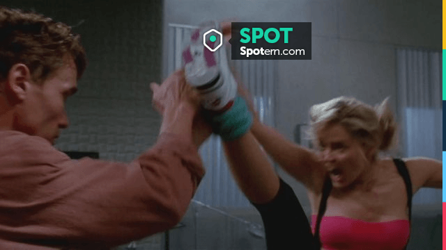 La paire de Nike Air Elite 1988 portée par Sharon Stone dans Total ...