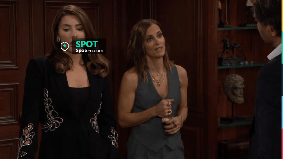 Emma Pills Extra Pill Earrings worn by Steffy Forrester (Jacqueline ...