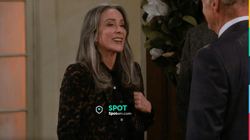 Blazer Theory Staple porté par Holly (Patricia Heaton) comme on le voit ...