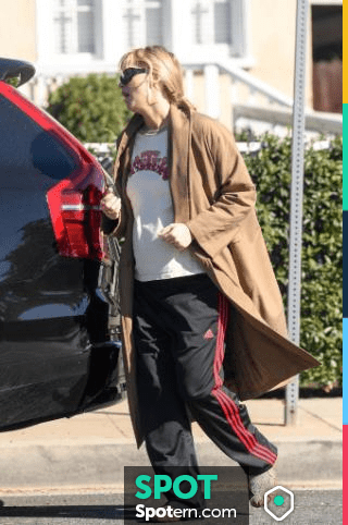 Loewe Rise Loafer in Brushed Suede worn by Jennifer Lawrence in Los ...