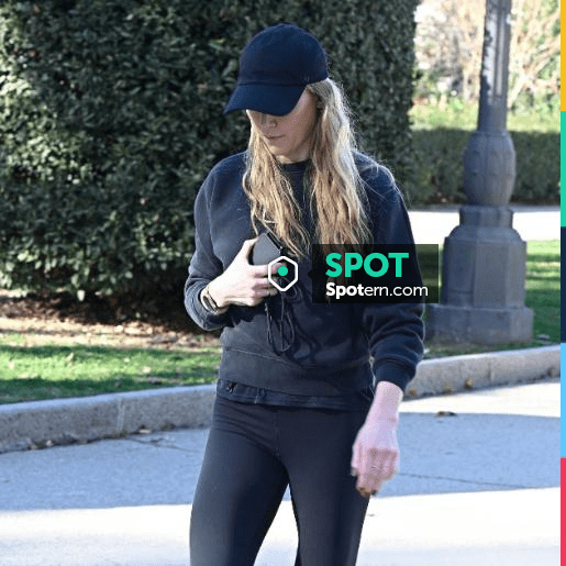 Crossbody Iphone Clear Case worn by Amber Heard in Madrid on December 7 ...