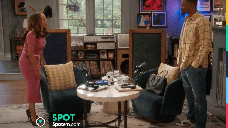 Chanel D'Orsay Pumps worn by Ivy (Essence Atkins) as seen in Poppa's ...